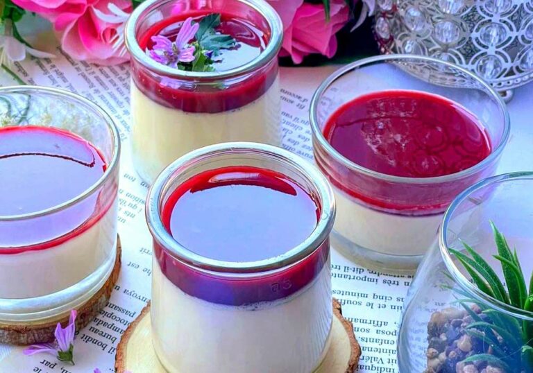 Recette : Panna cotta au coulis de fruits rouges - Lorminy